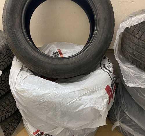 Yokohama BluEarth A34 215/65 R17