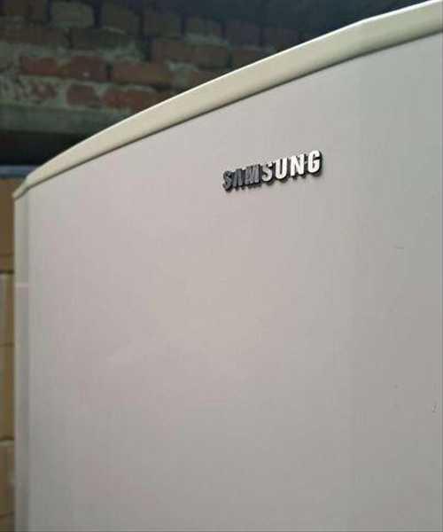 Холодильник Samsung 180/67/60см