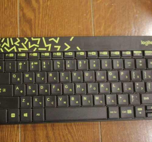 Клавиатура Logitech K240