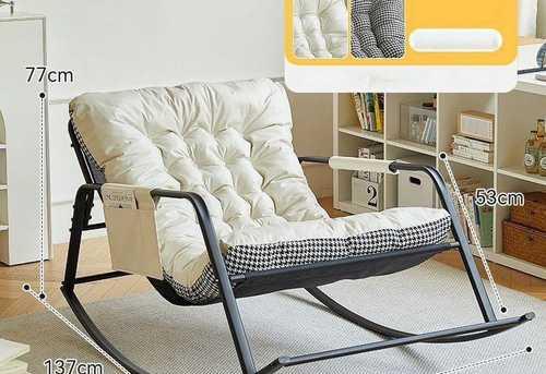 Кресло качалка с подушкой