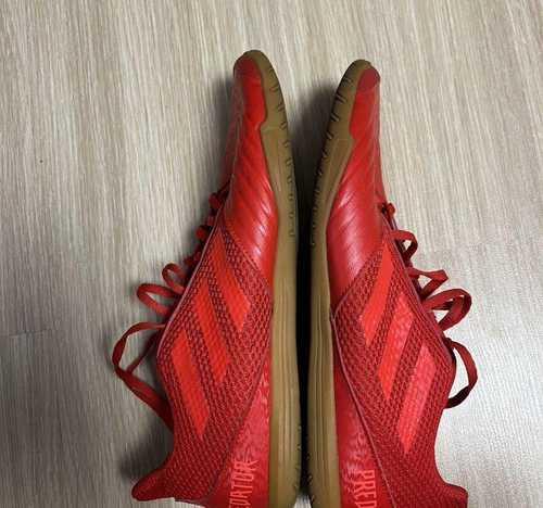 Футзалки adidas predator sala 43 размер