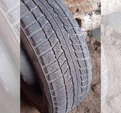 Triangle Snowlink PL02 215/65 R16