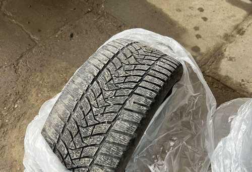 Winter Tact UG 4 225/40 R18 92Y