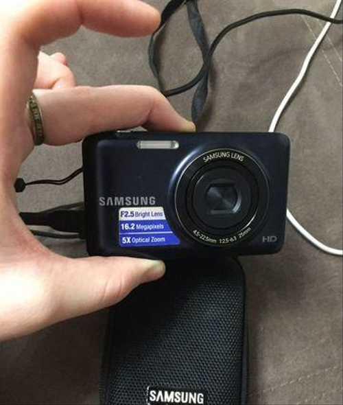 Компактный фотоаппарат