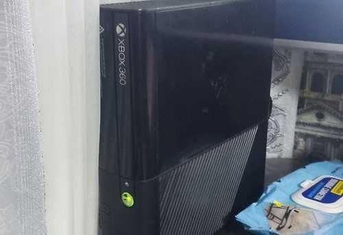 Xbox 360 Е (не прошитый)