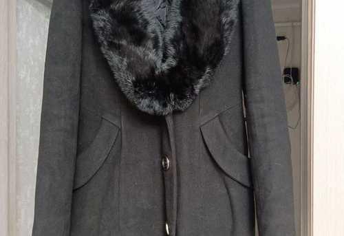 Пальто женское зимнее 42- 44