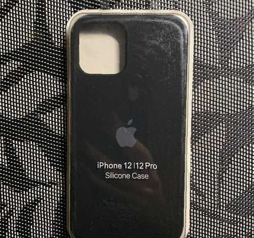 Чехол на iPhone 12