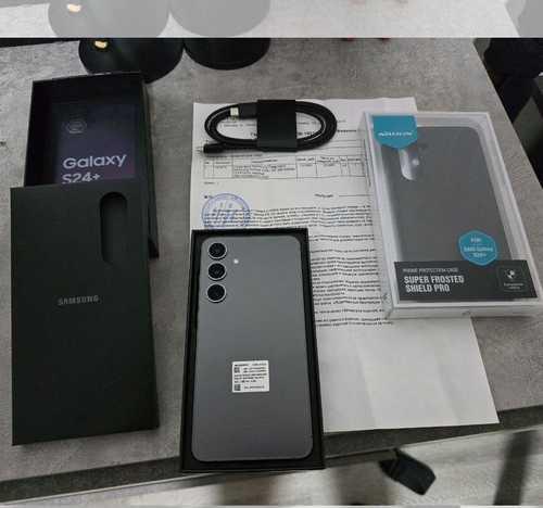 Samsung Galaxy S24 , 12/512 ГБ