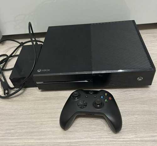 Xbox One 500Gb+FC24,Farcry4,NFS