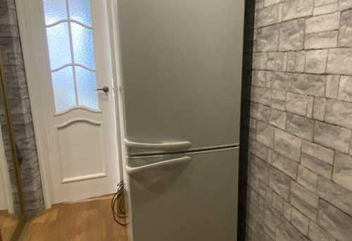 Холодильник Атлант бу двухкамерный