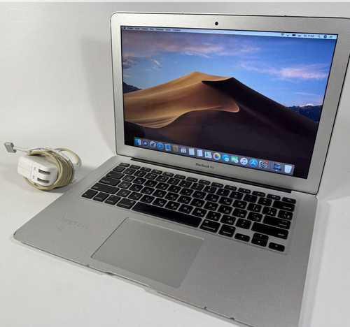 MacBook Air 13 2014 239 циклов (замятия углов)