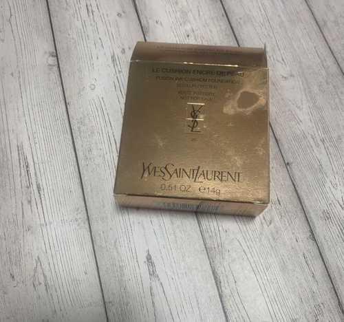 YSL Fusion ink cushion foundation 20