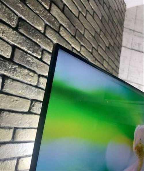 Безрамочный 102 см Smart TV как в iPhone