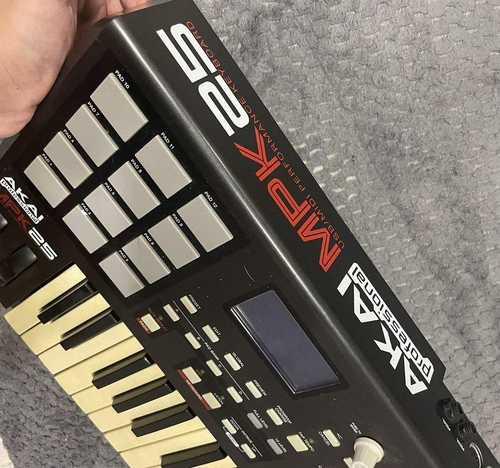 Миди клавиатура akai mpk 25 PRO