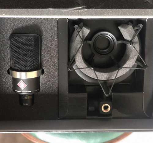 Микрофон Neumann TLM 102