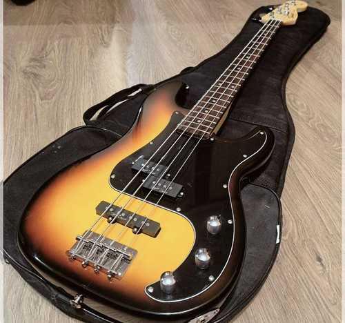 Бас гитара Fender Squier P Bass