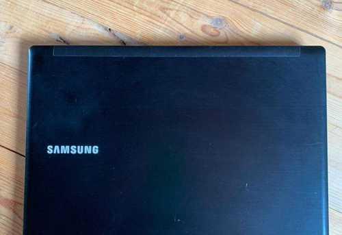 Ноутбук 14" Samsung QX412, 320 ГБ, Core i5-2410M, RAM 4 ГБ, GeForce GT 520M 1 ГБ