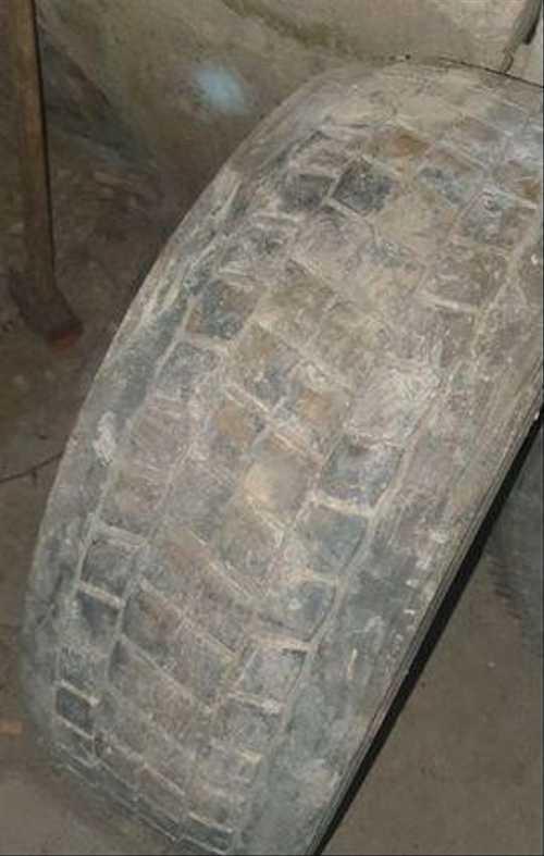 Грузовые шины Б/У 315 60 R22.5 Bridgestone