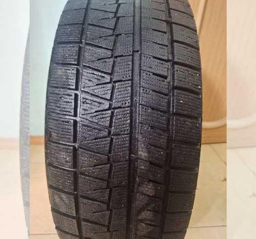 Bridgestone Blizzak Revo GZ 215/55 R16