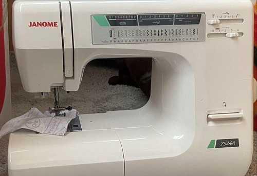 Швейная машина Janome 7524А