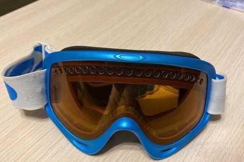 Сноубордическая маска Oakley