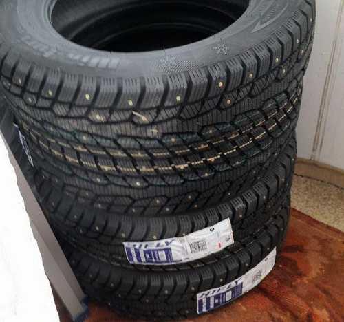 Accelera 651 15/65 R15