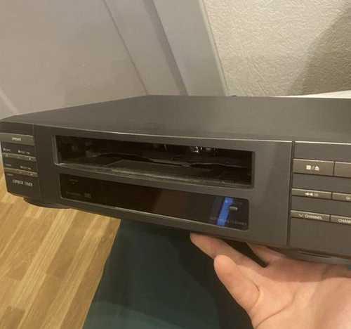 Видеомагнитофон jvc HR j 1200a