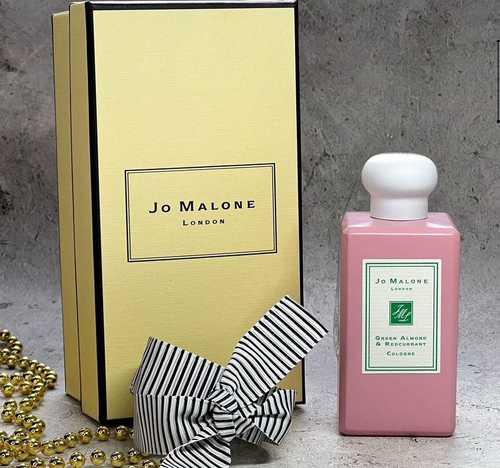 Jo Malone Green Almond & Redcurrant