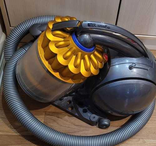 Пылесос Dyson DC39