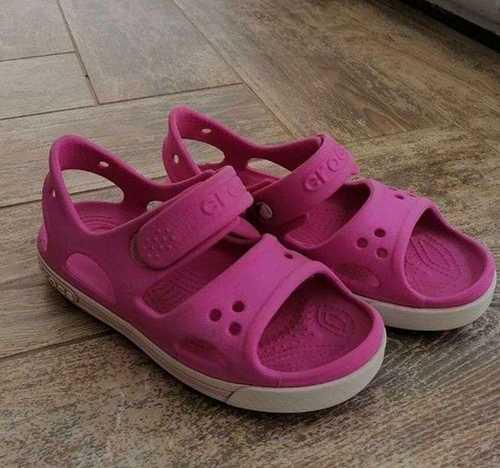 Босоножки Crocs J1