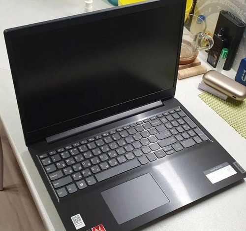 Lenovo Ideapad S340-15API как новый