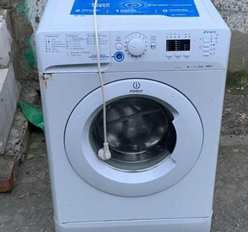 Стиральная машинка indesit