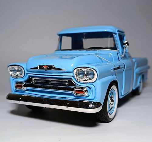 Модель Chevy Apache Blue 1958 Motormax 1:24