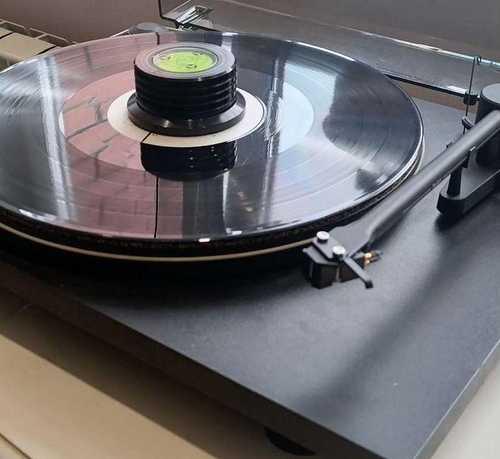 Проигрыватель Pro-Ject Essential