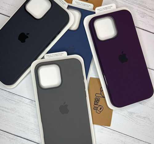 Силиконовый чехол на iPhone 16 Pro/16 Pro Max