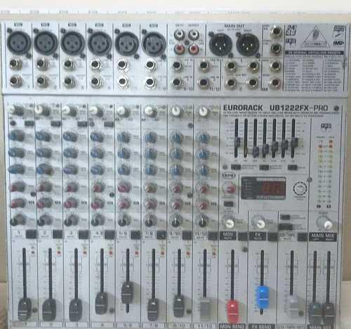 Микшерный Пульт Behringer Eurorack ub1222fx