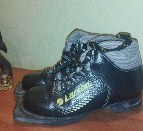 Лыжные ботинки Larsen