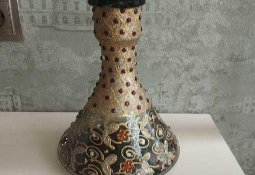 Красивая ваза в восточном стиле