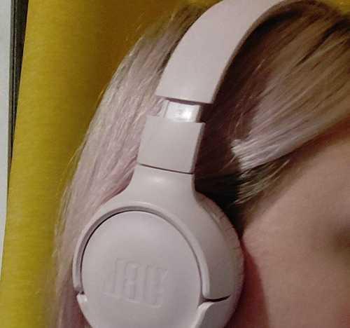 Беспроводные наушники jbl (нежно-розовые)