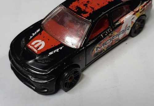 Модель Hot Wheels б/у "15 Dodge Charger SRT