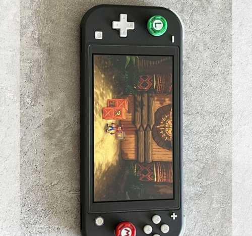 Nintendo Switch Lite с играми