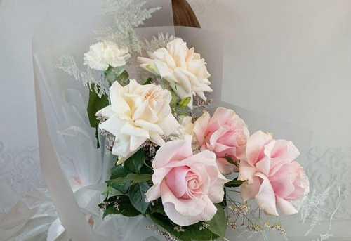 Букет Розы и аспарагус Доставка цветов и букетов