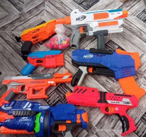 Игрушечные пистолеты и автоматы nerf