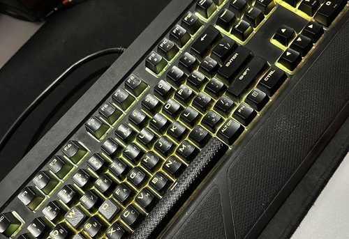 Механическая клавиатура corsair straife rgb