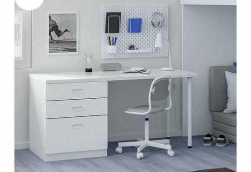 Письменный стол для школьника IKEA