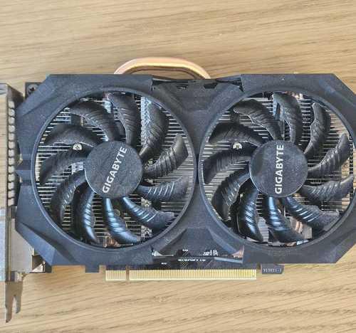 Видеокарта AMD Radeon R7 370 GTX 1050