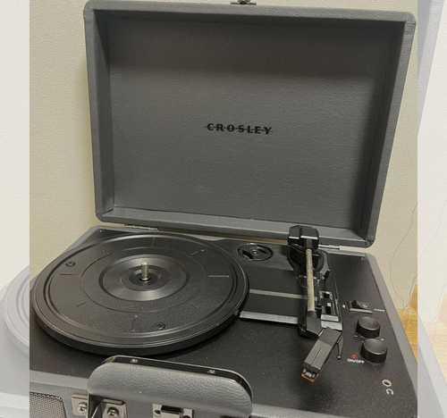 Виниловый проигрыватель crosley