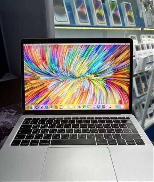 Ноутбук Apple MacBook Air Retina Core i5