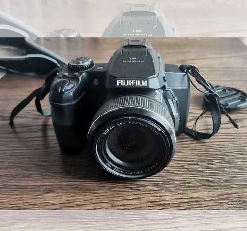 Fujifilm FinePix S1