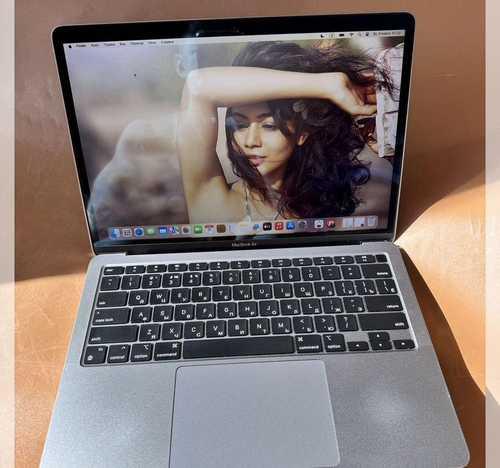 Macbook air 13 m1 16gb 256gb 89АКБ